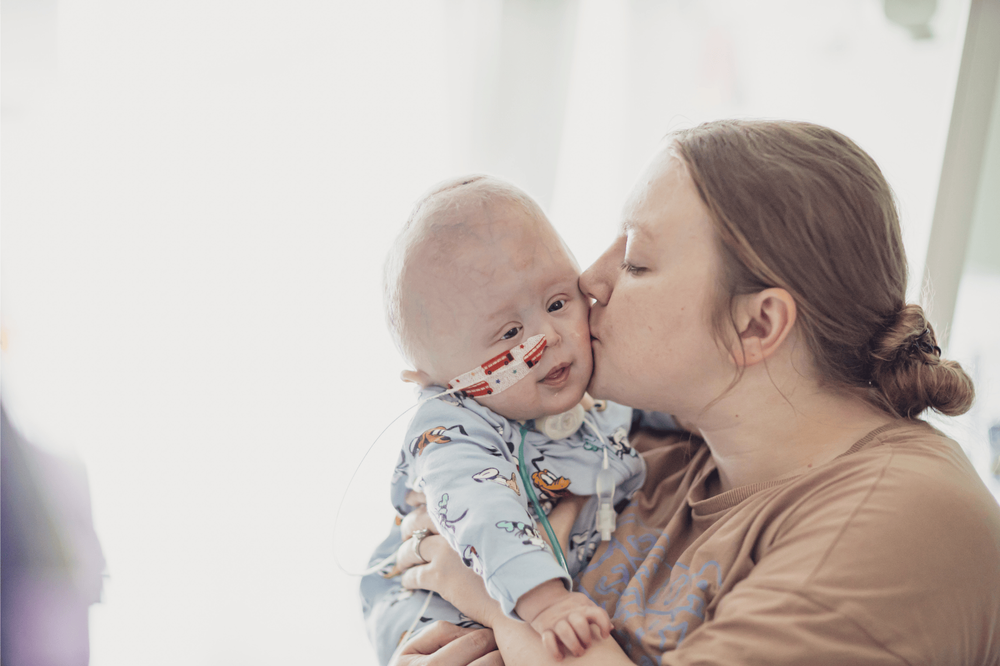 Donate to help families stay close at GOSH. | GOSH Charity